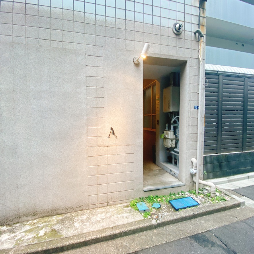 【ANTCICADA】(＠中央区・馬喰町）1杯にコオロギ160匹利用！出汁にも醤油にも麺にもコオロギを使った「コオロギラーメン」│東京下町・ひとり飯